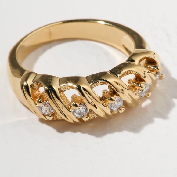 Vanessa Mooney | Jewelry | New Vanessa Mooney The Slay Ring Gold | Poshmark